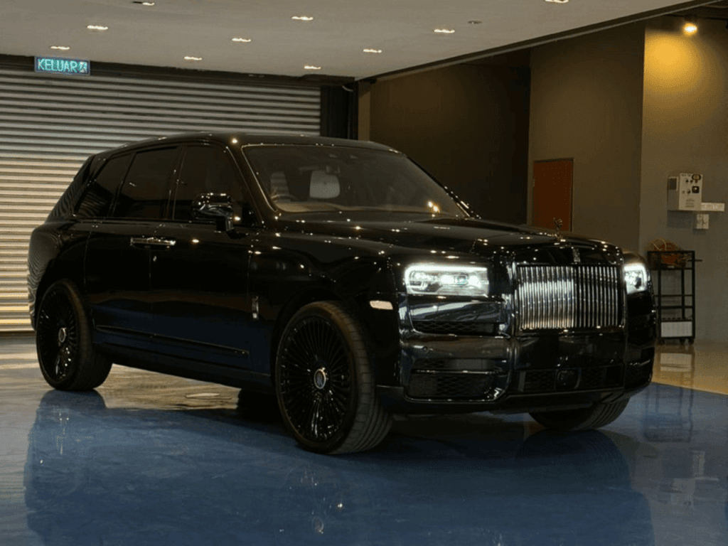 Rolls Royce Culinan Black Badge – luxmotion